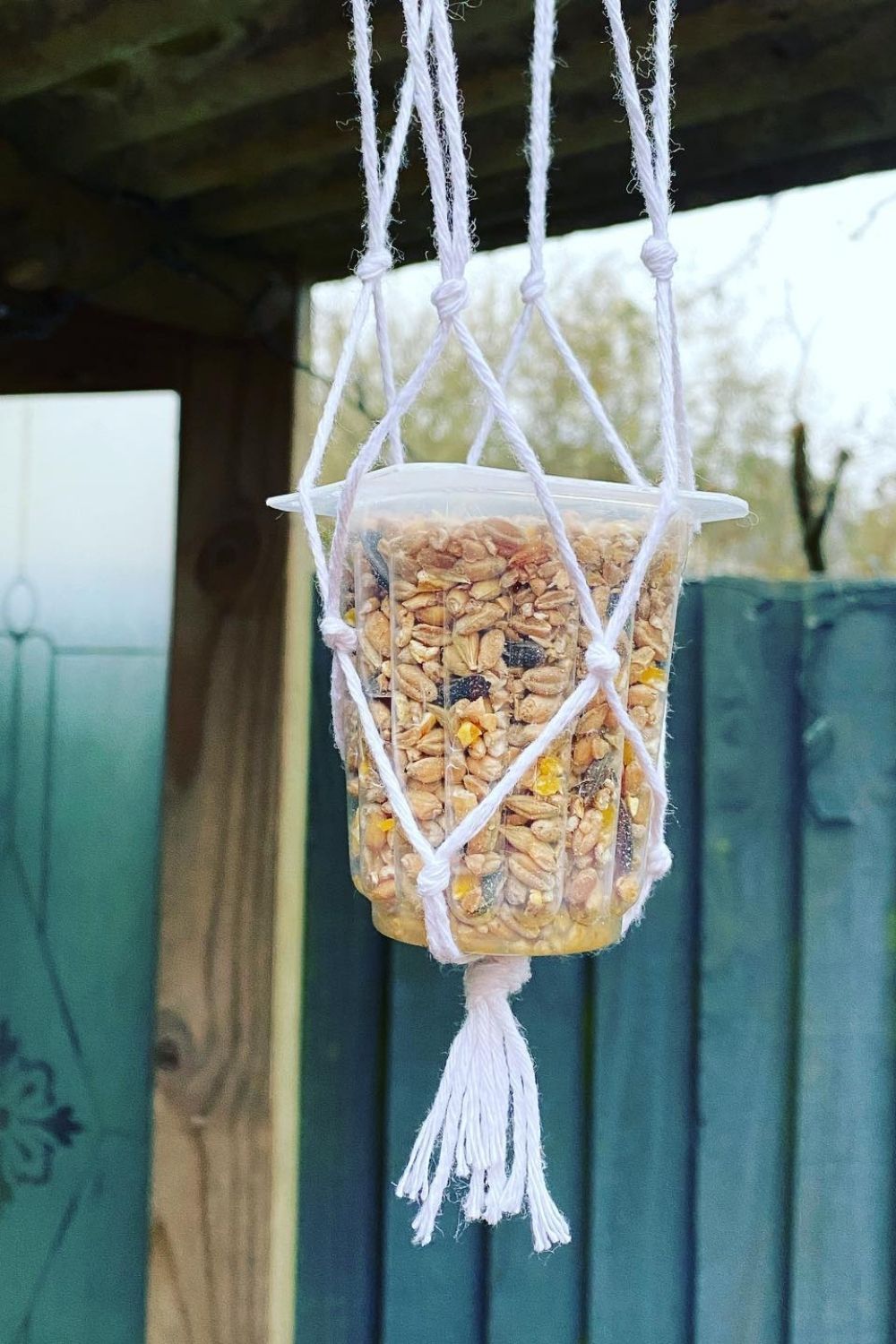 57 Fun DIY Bird Feeder Ideas - ThePetEnthusiast